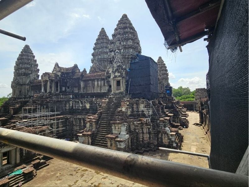 EXO | EXO Experiences